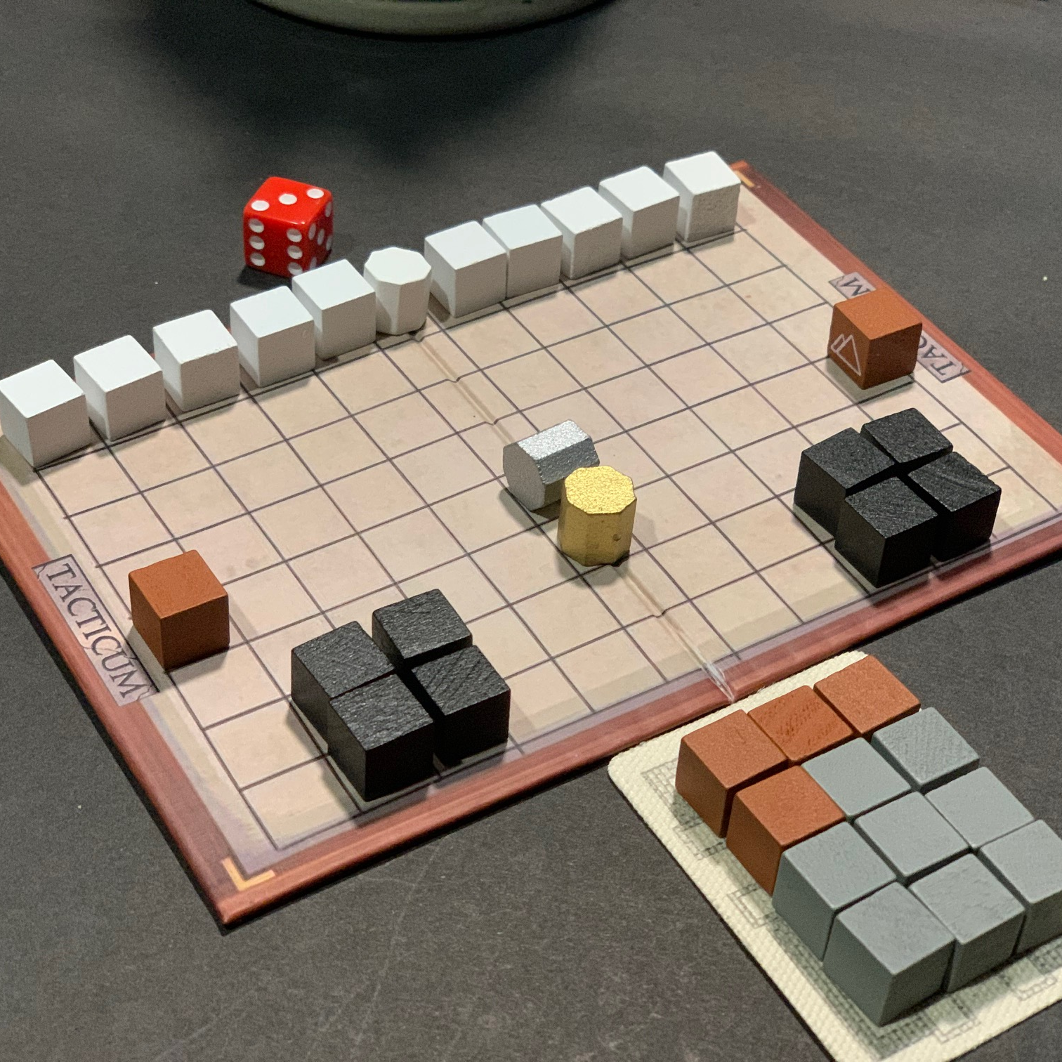 Tacticum : 2-player strategy, multi-scenario and solo scenario by ...