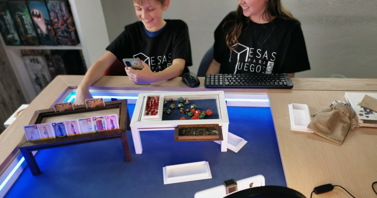 Tiny Tables by mesasparajuegos - Tiny People explaining Tiny Tables - Gamefound