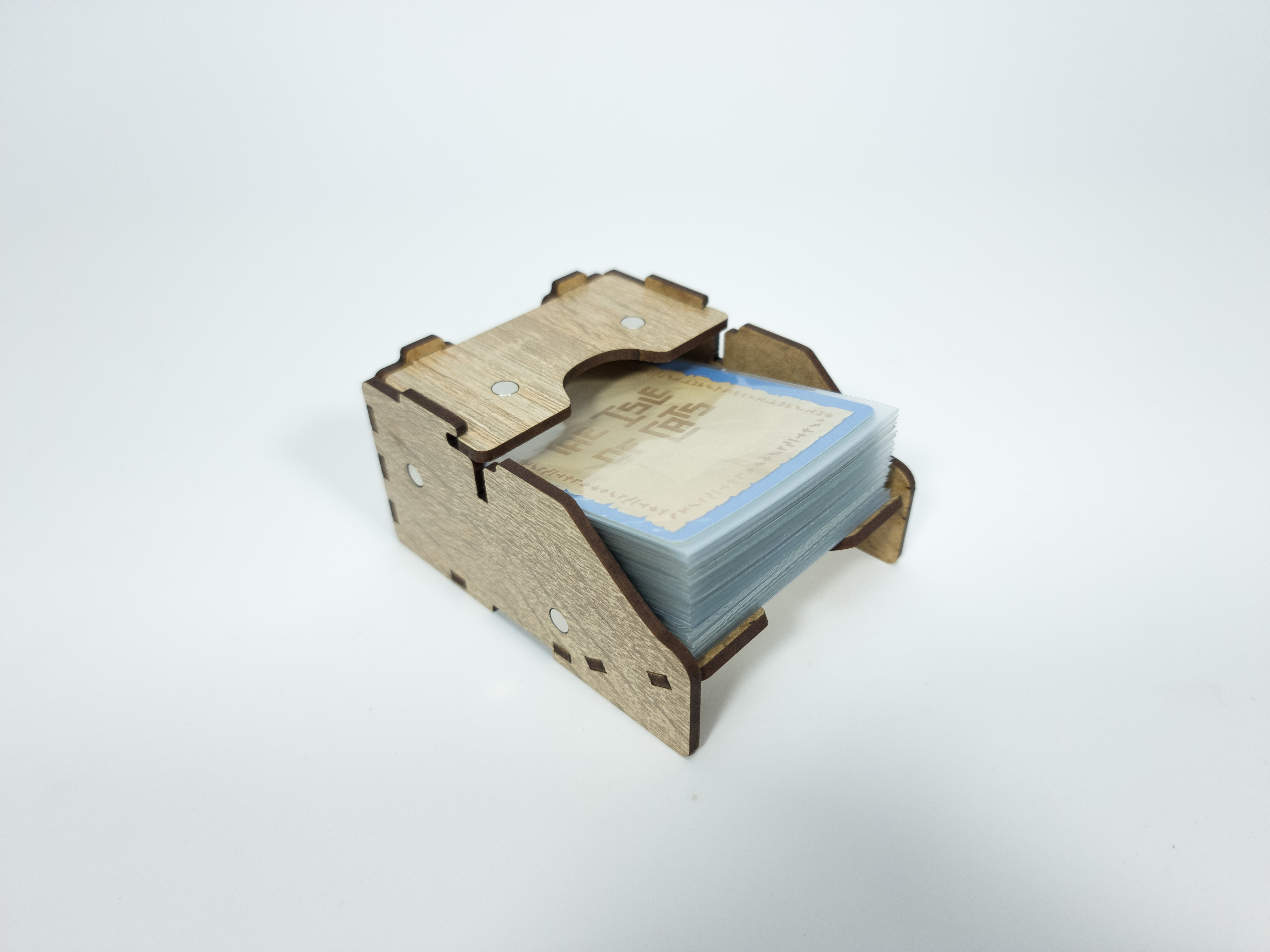 Magnetic card and token trays by Game Tamer - Gamefound