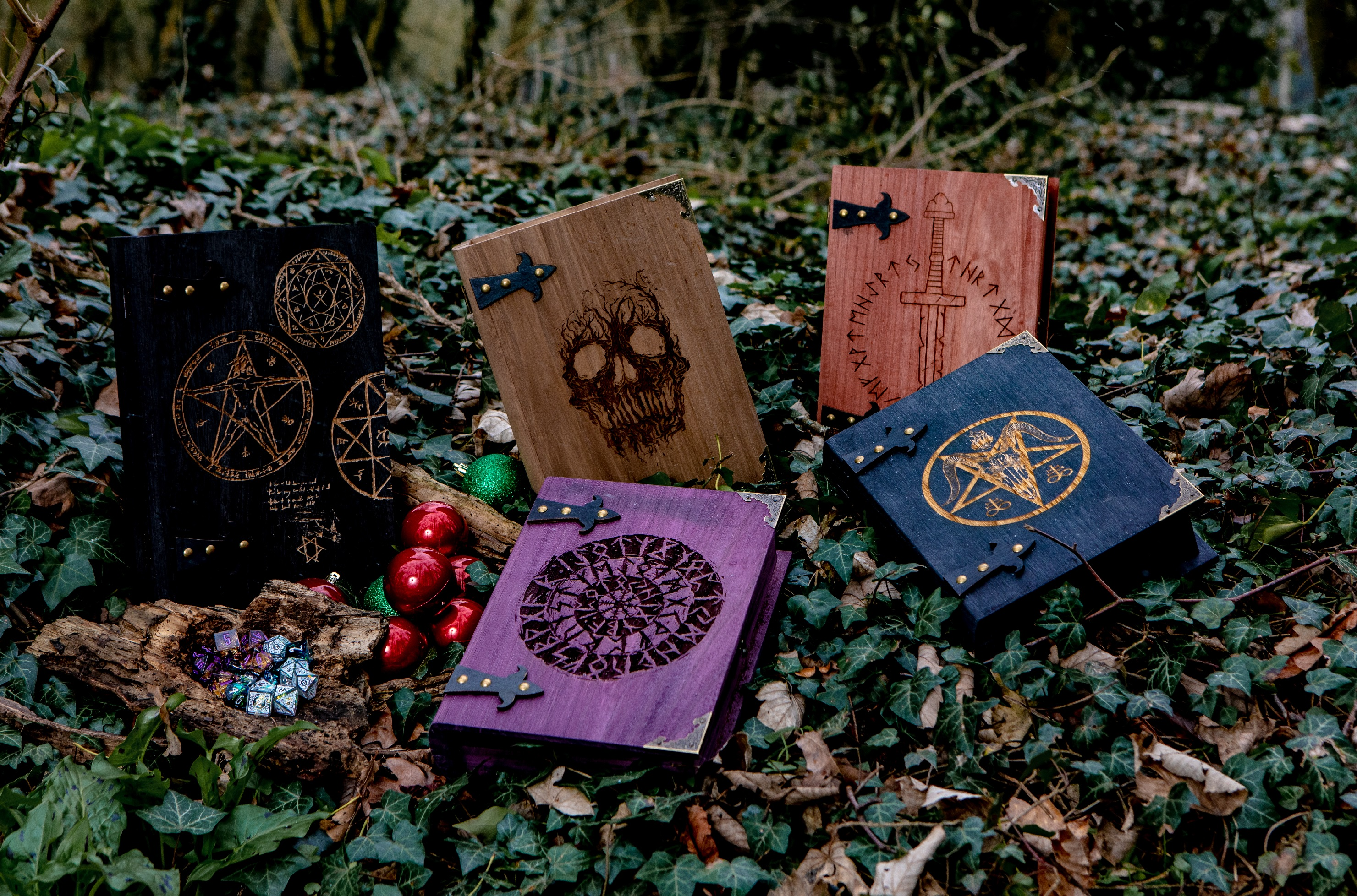 Solid Wood Dice Advent Calendar by Fandomonium - Gamefound