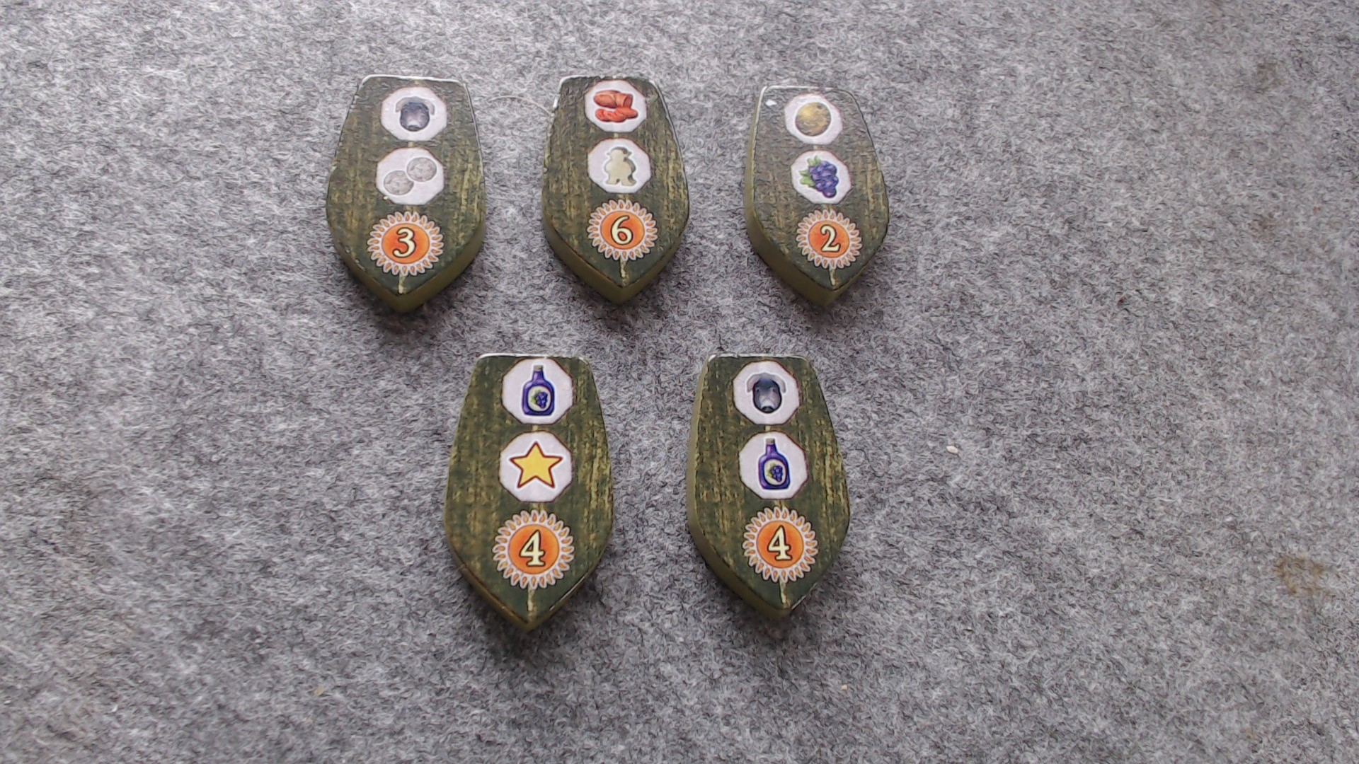 El Burro: A La Granja Game by Spielworxx - Game Pieces - Gamefound