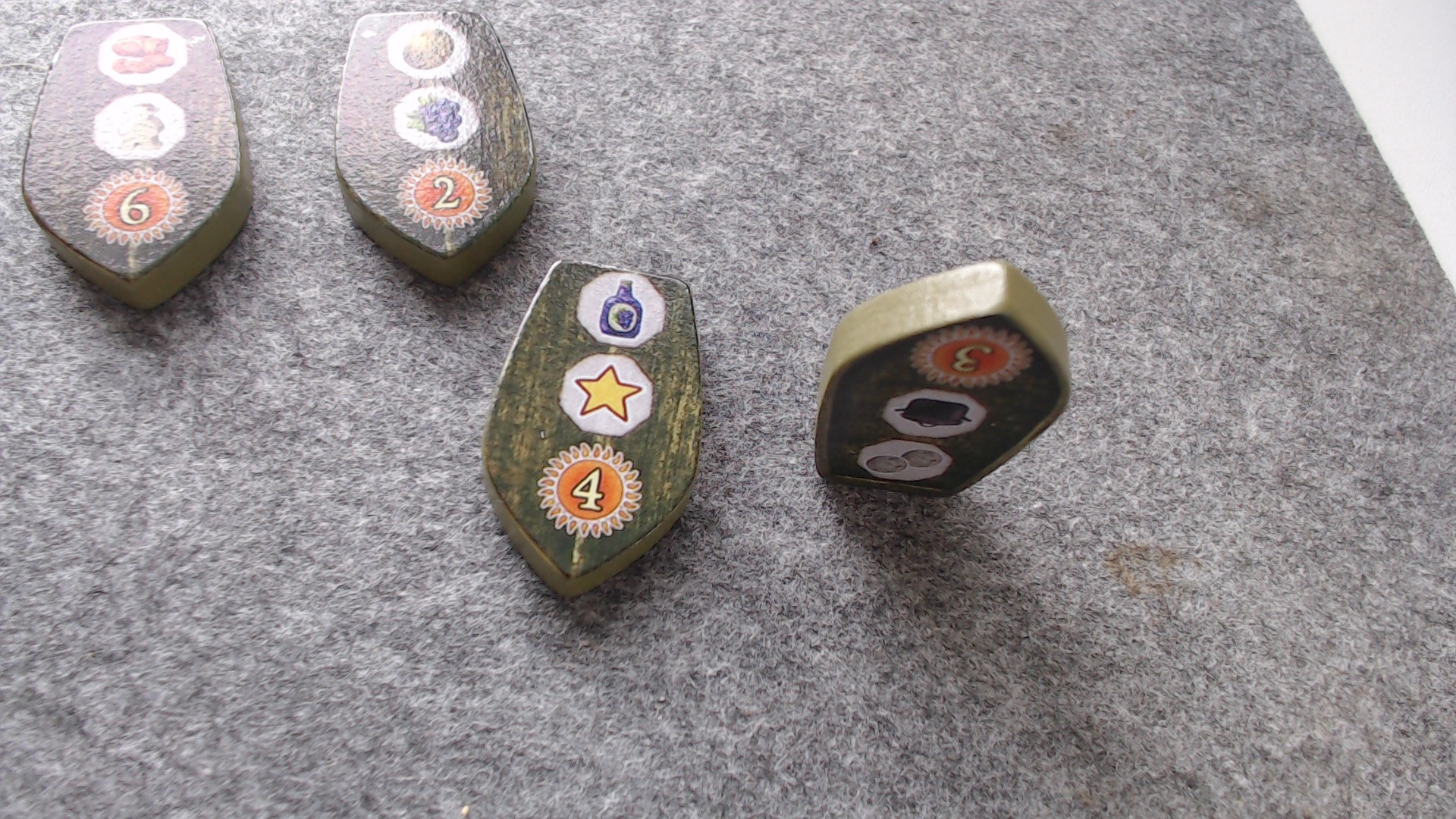 El Burro: A La Granja Game by Spielworxx - Game Pieces - Gamefound